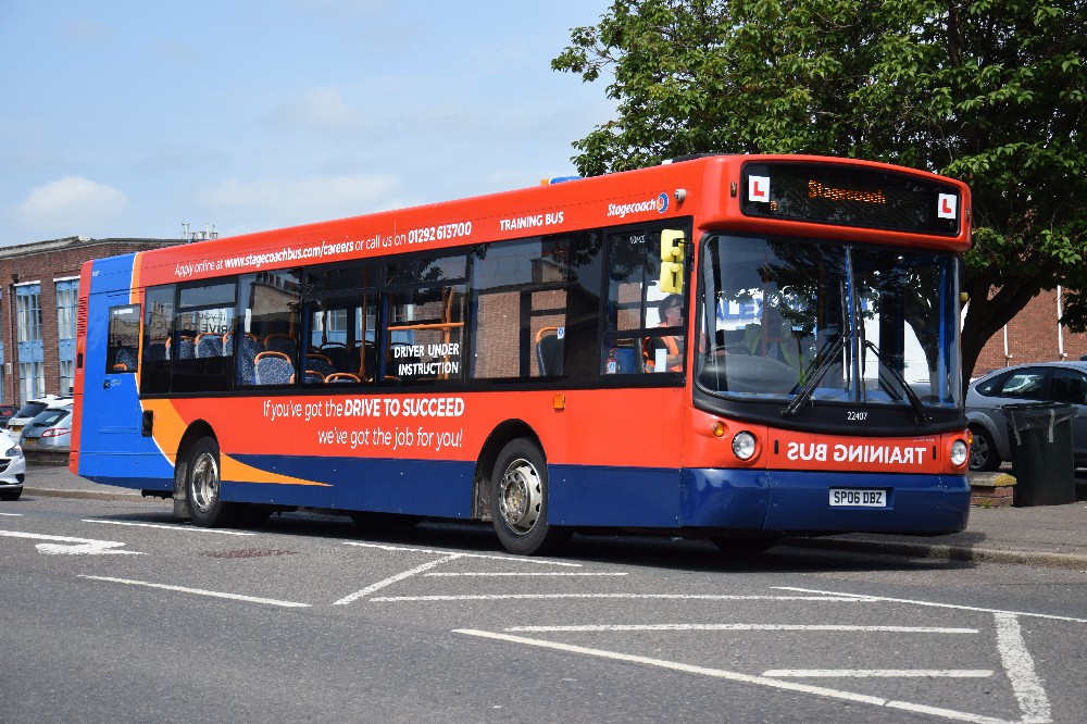 Untitled 2 [www.oxford-chiltern-bus-page.co.uk]