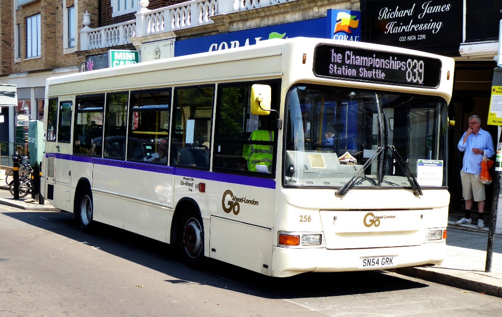 Untitled 1 [www.oxford-chiltern-bus-page.co.uk]