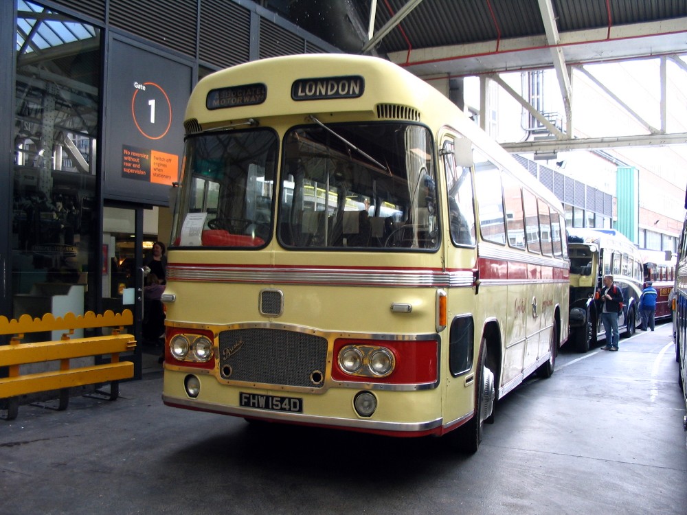 Oxford & Chiltern Bus Page - Weekly News update