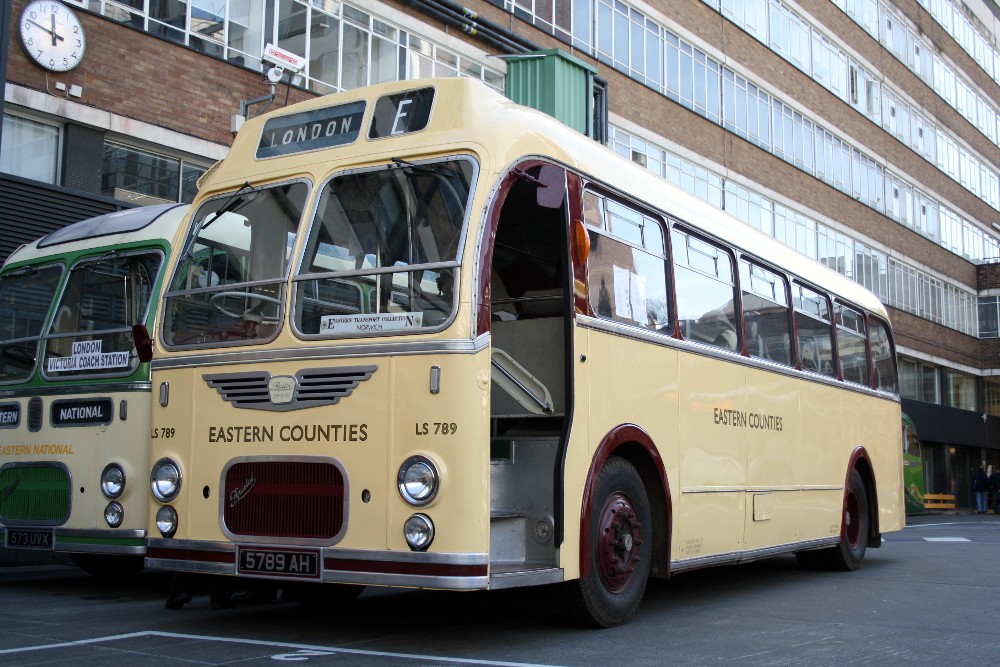 Oxford & Chiltern Bus Page - Weekly News update